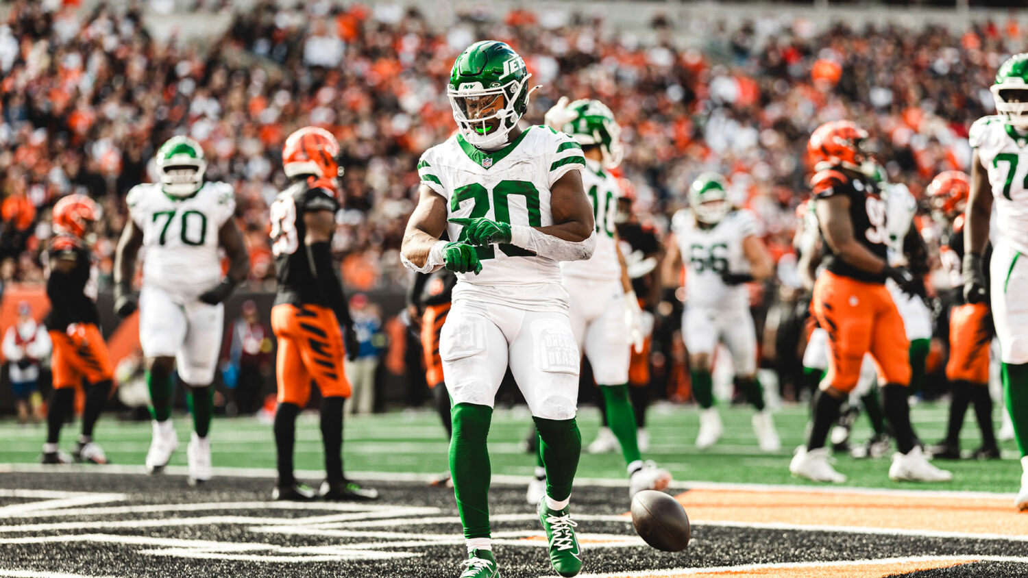JETS SHOW OFFENSIVE CEILING IN STUNNING BENGALS VICTORY — NY Jets ...